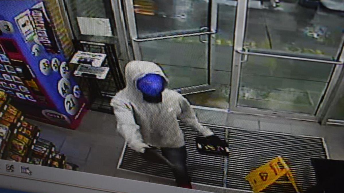 Arrests made in armed robbery at Shell gas station in Miamisburg