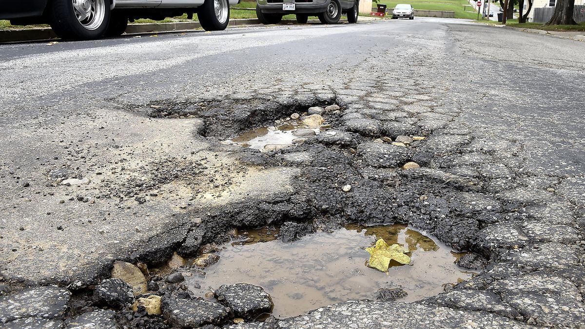 ‘Ohio is literally a pothole:’ Photo of oddly-shaped pothole goes viral